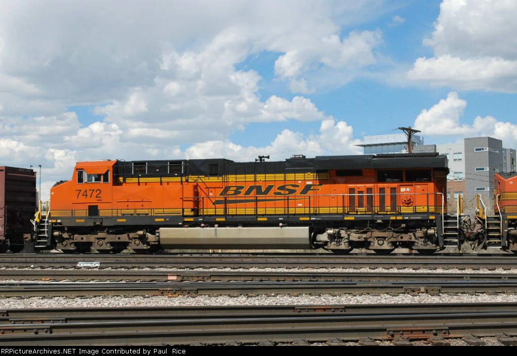 BNSF 7472